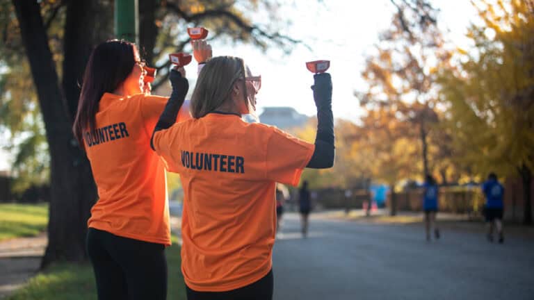 Rise to Shine 10K/5M/1M Run & Walk Volunteer Signup - The Chicago ...